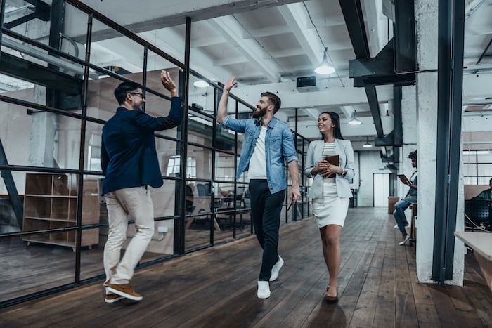 10 consejos para mantener una actitud positiva en el trabajo 10 consejos para mantener una actitud positiva en el trabajo